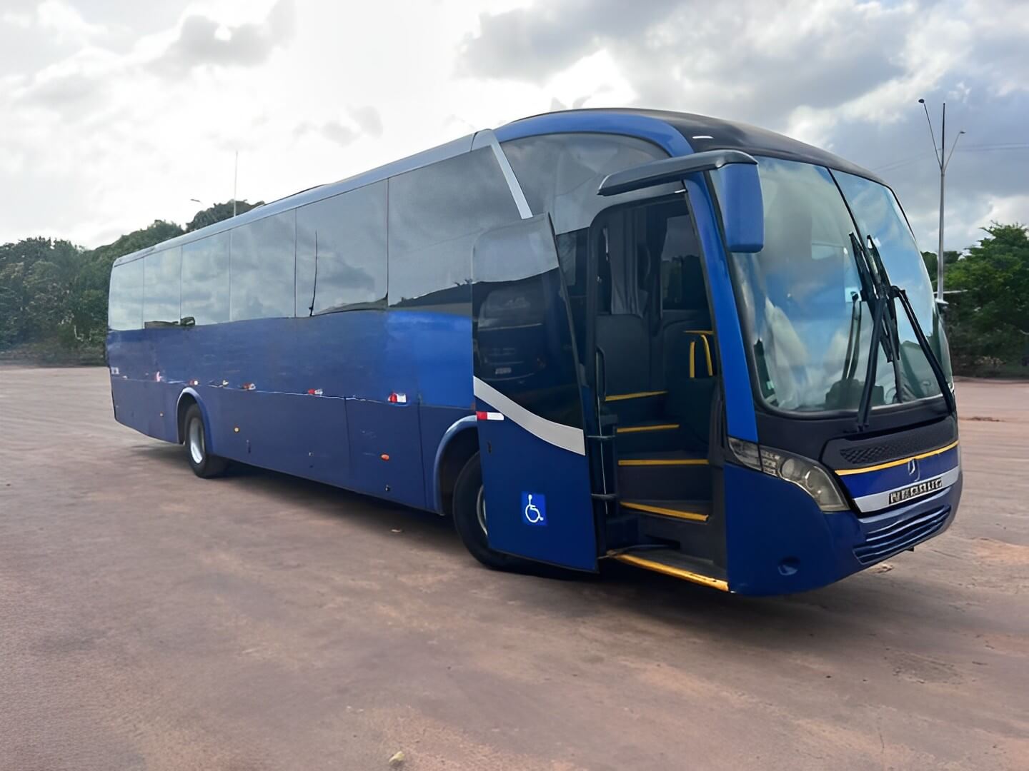 M BENZ – NEOBUS – 2015/15 – cod. 6116 – AMERIBUS